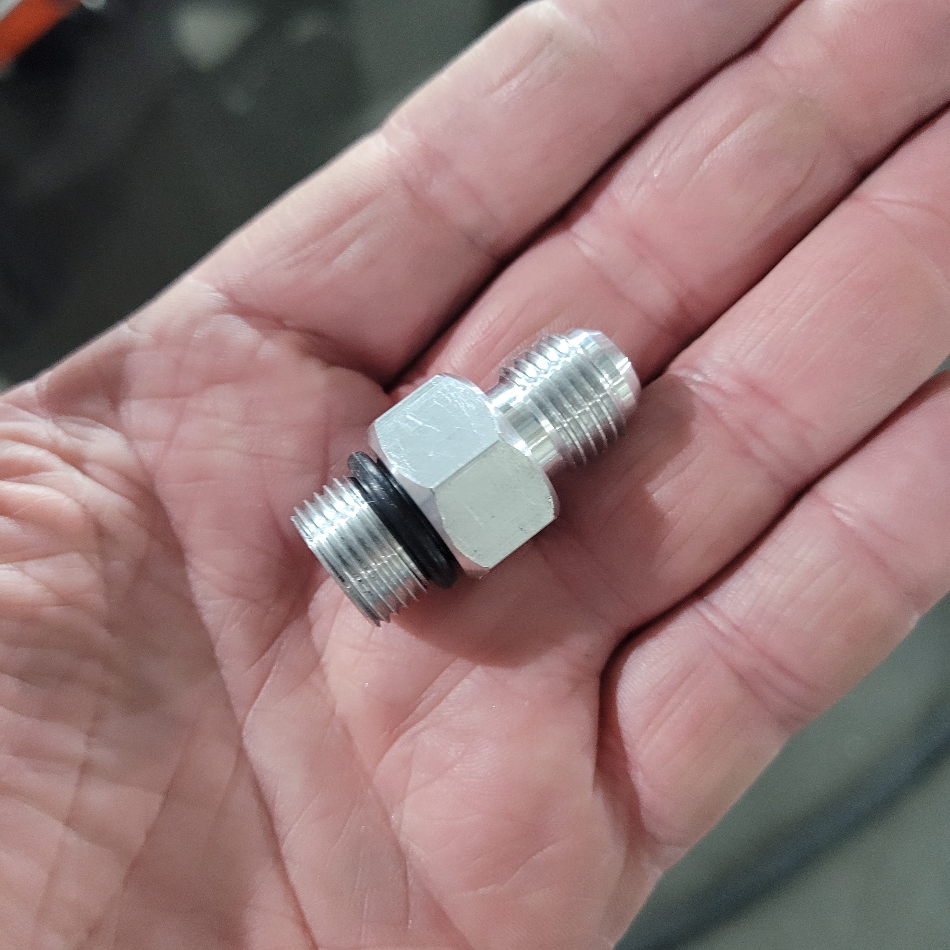 Speed UTV fuel rail to -6 AN fitting – Hollander Motorsports